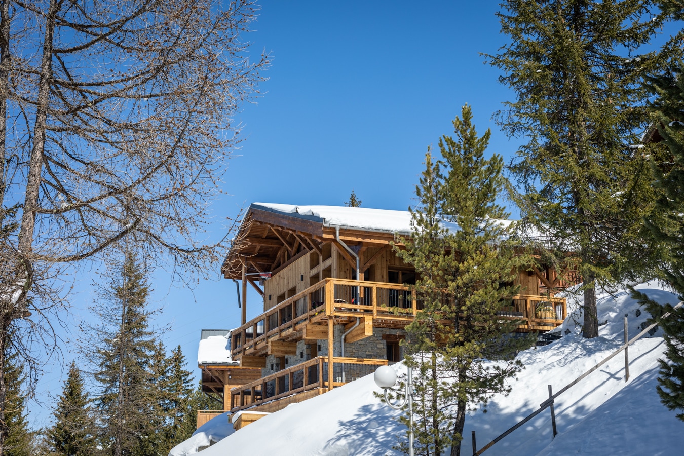 Chalet rental Marmotte • Luxury vacations • Pointe de Sel