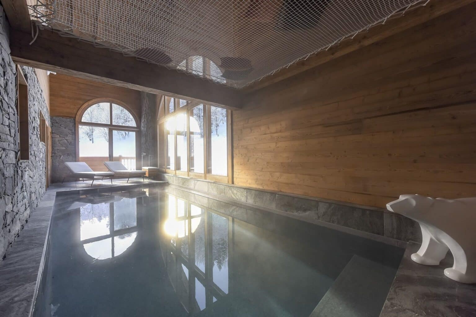 Luxury chalet Meribel: stay for up to 15 people • Luxury chalets